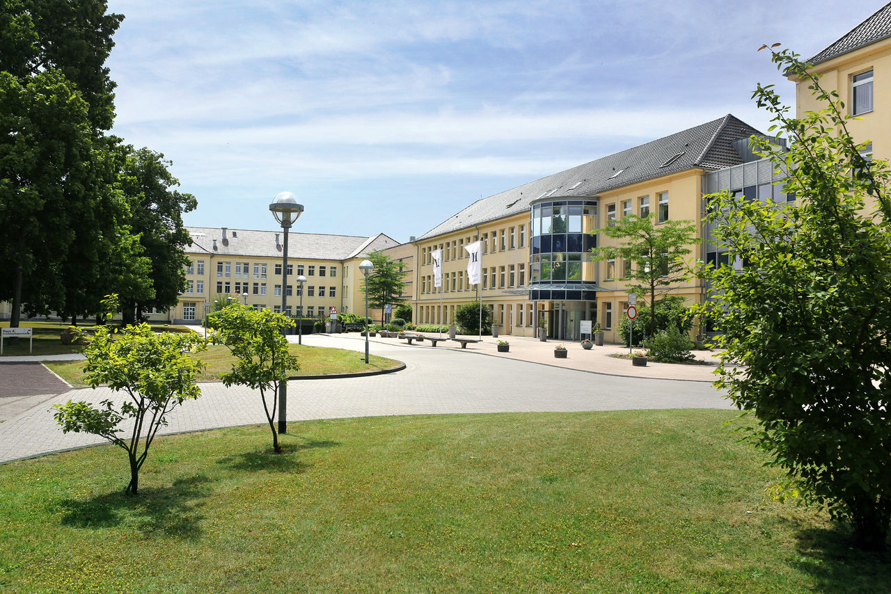 Helios Klinik Jerichower Land lockert Besuchsverbot | Helios Klinik ...