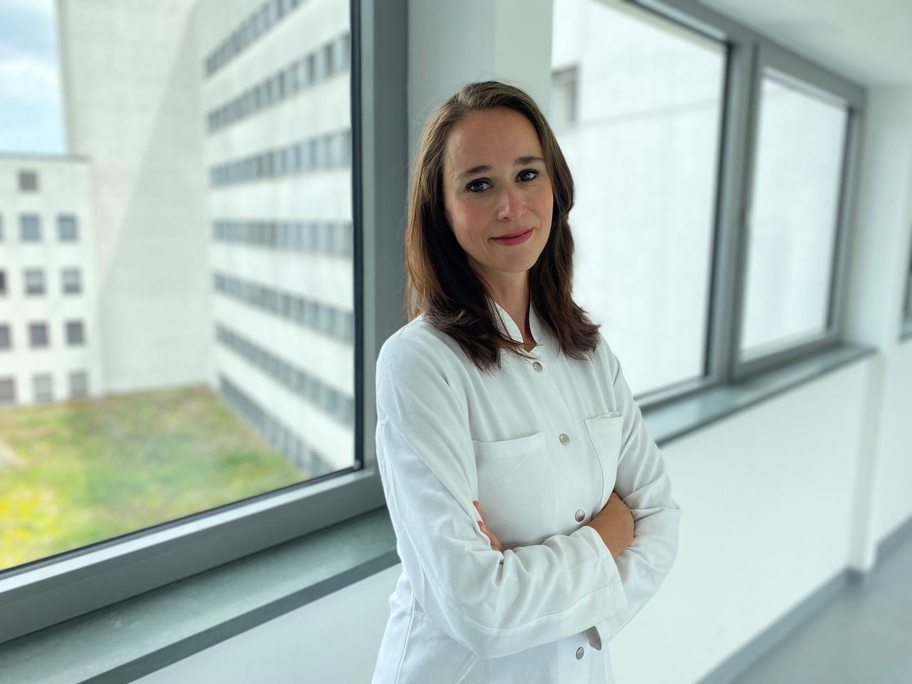 Deutschlands erste gehörlose Chefärztin startet am Helios Klinikum ...